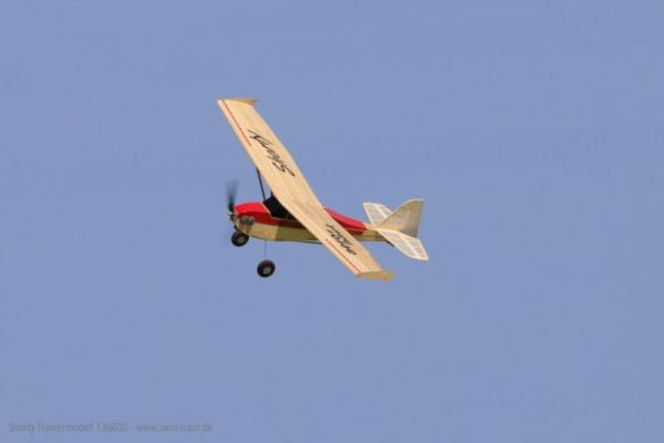 Shorty Trainersmodel - LUCAS Modelbouw